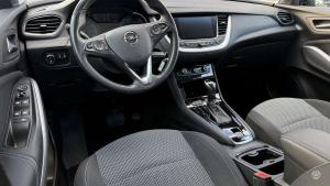 Grey Opel Grandland X 2018 in Ukmerge, with an engine capacity of 1.20 L and mileage of 213 thousand km for 9250 €, photo 16 on AUTOMOTO.COM.LV