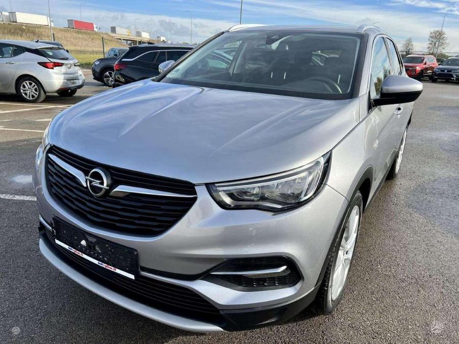 Grey Opel Grandland X 2019 in Marijampole, with an engine capacity of 1.50 L and mileage of 188 thousand km for 13915 €, photo 1 on AUTOMOTO.COM.LV