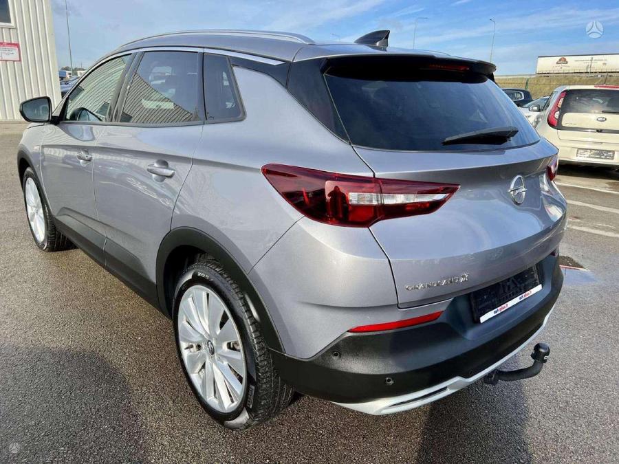 Grey Opel Grandland X 2019 in Marijampole, with an engine capacity of 1.50 L and mileage of 188 thousand km for 13915 €, photo 6 on AUTOMOTO.COM.LV