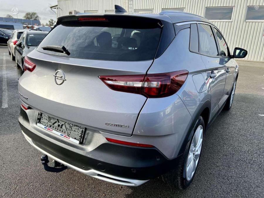 Grey Opel Grandland X 2019 in Marijampole, with an engine capacity of 1.50 L and mileage of 188 thousand km for 13915 €, photo 8 on AUTOMOTO.COM.LV