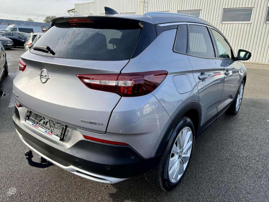 Grey Opel Grandland X 2019 in Marijampole, with an engine capacity of 1.50 L and mileage of 188 thousand km for 13915 €, photo 9 on AUTOMOTO.COM.LV