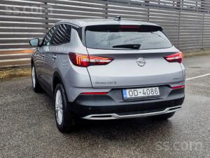 Pelēks Opel Grandland X 2019 Rīga, ar dzinēja tilpumu 2.00 L un nobraukumu 176 tūkst. km par 9950 €, foto 3 vietnē AUTOMOTO.COM.LV