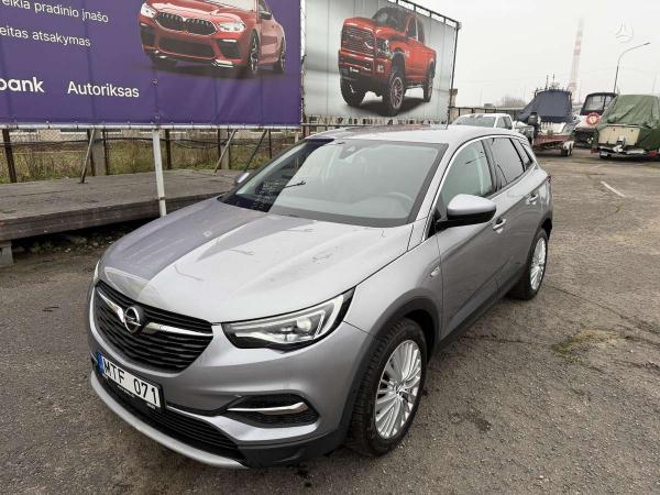 Pelēks Opel Grandland X 2019 Klaipėda, ar dzinēja tilpumu 2.00 L un nobraukumu 132 tūkst. km par 12700 €, foto 2 vietnē AUTOMOTO.COM.LV