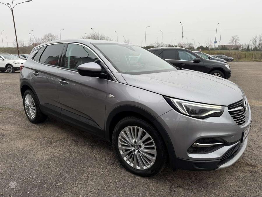 Grey Opel Grandland X 2019 in Klaipeda, with an engine capacity of 2.00 L and mileage of 132 thousand km for 12700 €, photo 12 on AUTOMOTO.COM.LV