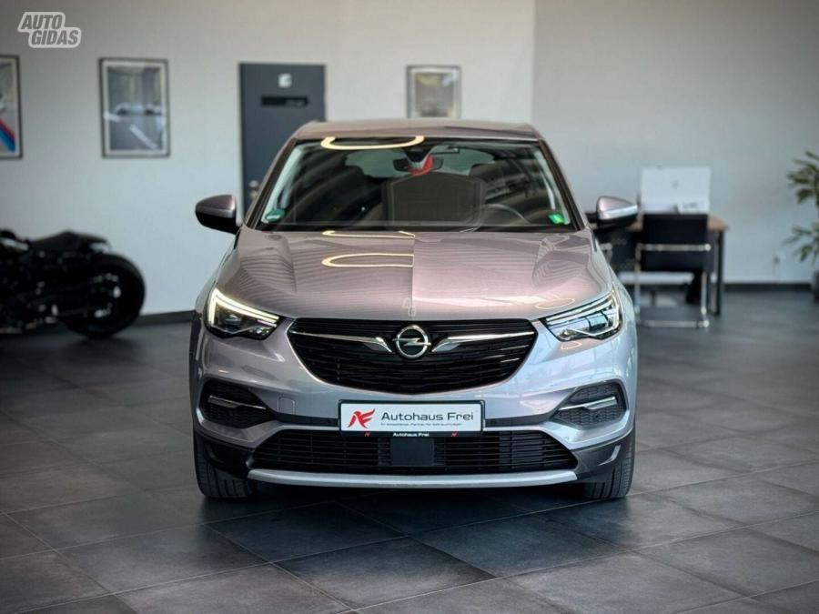 Grey Opel Grandland X 2019 in Kaunas, with an engine capacity of 1.60 L and mileage of 34 thousand km for 22379 €, photo 7 on AUTOMOTO.COM.LV