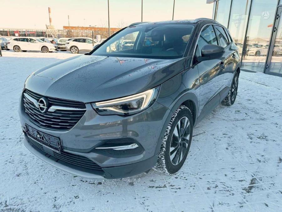 Grey Opel Grandland X 2019 in Kaunas, with an engine capacity of 1.20 L and mileage of 198 thousand km for 10500 €, photo 1 on AUTOMOTO.COM.LV