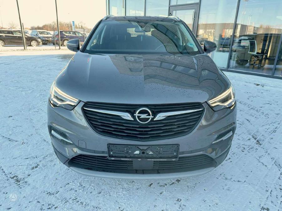 Grey Opel Grandland X 2019 in Kaunas, with an engine capacity of 1.20 L and mileage of 198 thousand km for 10500 €, photo 2 on AUTOMOTO.COM.LV
