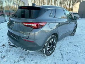 Grey Opel Grandland X 2019 in Kaunas, with an engine capacity of 1.20 L and mileage of 198 thousand km for 10500 €, photo 4 on AUTOMOTO.COM.LV