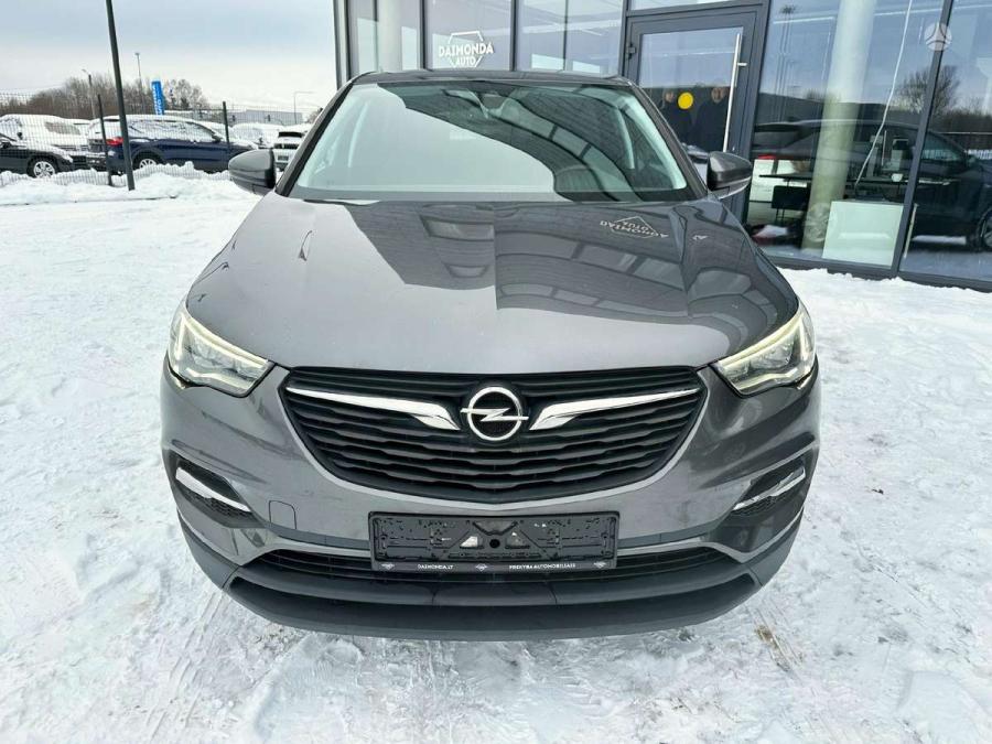 Grey Opel Grandland X 2019 in Kaunas, with an engine capacity of 1.20 L and mileage of 263 thousand km for 8900 €, photo 2 on AUTOMOTO.COM.LV