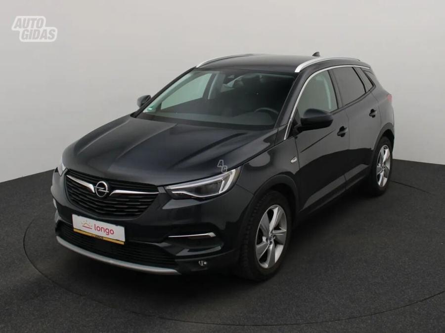 Grey Opel Grandland X 2019 in Vilnius, with an engine capacity of 1.20 L and mileage of 157 thousand km for 10899 €, photo 1 on AUTOMOTO.COM.LV