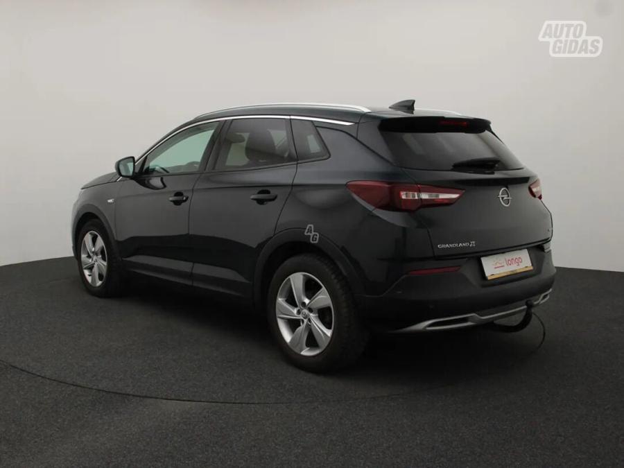 Grey Opel Grandland X 2019 in Vilnius, with an engine capacity of 1.20 L and mileage of 157 thousand km for 10899 €, photo 8 on AUTOMOTO.COM.LV