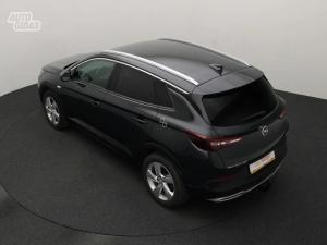 Grey Opel Grandland X 2019 in Vilnius, with an engine capacity of 1.20 L and mileage of 157 thousand km for 10899 €, photo 13 on AUTOMOTO.COM.LV