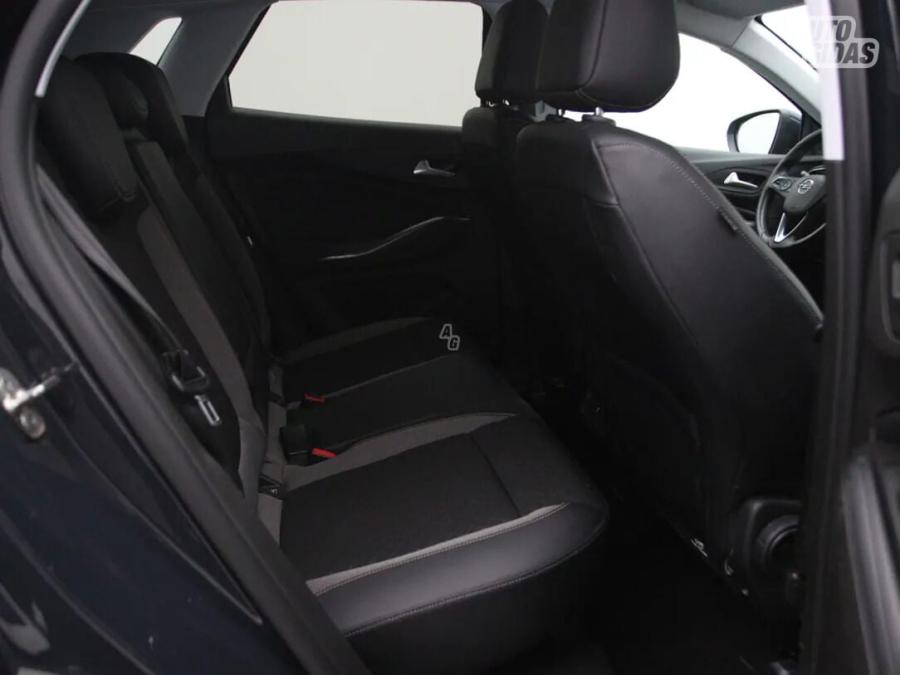 Grey Opel Grandland X 2019 in Vilnius, with an engine capacity of 1.20 L and mileage of 157 thousand km for 10899 €, photo 16 on AUTOMOTO.COM.LV