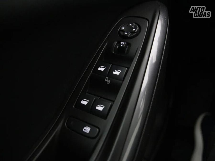 Grey Opel Grandland X 2019 in Vilnius, with an engine capacity of 1.20 L and mileage of 157 thousand km for 10899 €, photo 27 on AUTOMOTO.COM.LV