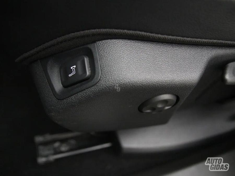 Grey Opel Grandland X 2019 in Vilnius, with an engine capacity of 1.20 L and mileage of 157 thousand km for 10899 €, photo 34 on AUTOMOTO.COM.LV