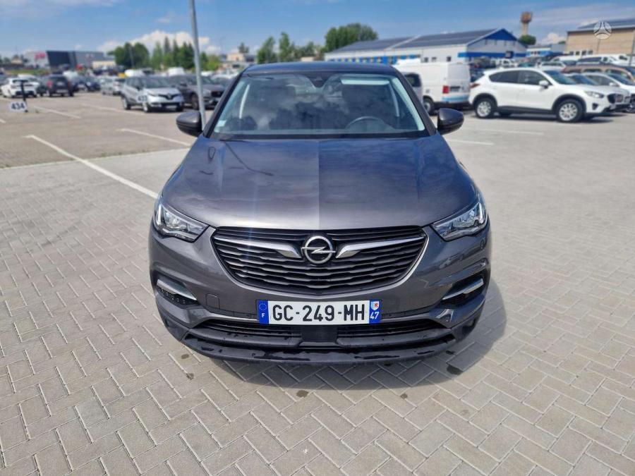 Pelēks Opel Grandland X 2019 Tauragė, ar dzinēja tilpumu 1.20 L un nobraukumu 91 tūkst. km par 8500 €, foto 3 vietnē AUTOMOTO.COM.LV