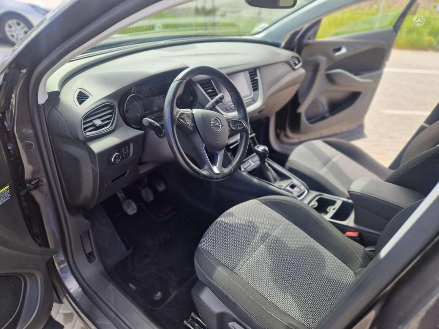 Pelēks Opel Grandland X 2019 Tauragė, ar dzinēja tilpumu 1.20 L un nobraukumu 91 tūkst. km par 8500 €, foto 12 vietnē AUTOMOTO.COM.LV