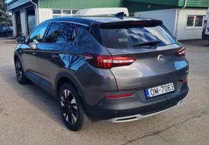 Серый Опель Grandland X 2019 в Елгава, объемом двигателя 1.20 л и пробегом 130 тыс. км за 10990 €, фото 8 на AUTOMOTO.COM.LV