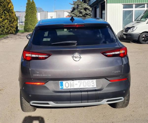 Grey Opel Grandland X 2019 in Jelgava, with an engine capacity of 1.20 L and mileage of 130 thousand km for 10990 €, photo 9 on AUTOMOTO.COM.LV