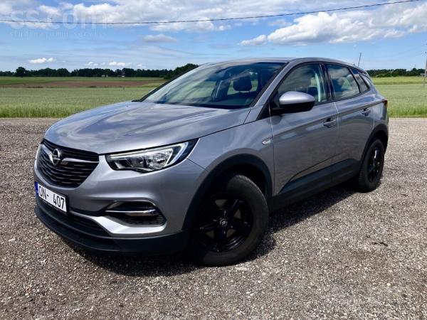 Grey Opel Grandland X 2019 in Talsi, with an engine capacity of 1.20 L and mileage of 112 thousand km for 10999 €, photo 7 on AUTOMOTO.COM.LV