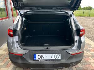 Серый Опель Grandland X 2019 в Талси, объемом двигателя 1.20 л и пробегом 112 тыс. км за 10999 €, фото 17 на AUTOMOTO.COM.LV