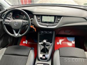 Серый Опель Grandland X 2019 в Талси, объемом двигателя 1.20 л и пробегом 112 тыс. км за 10999 €, фото 20 на AUTOMOTO.COM.LV
