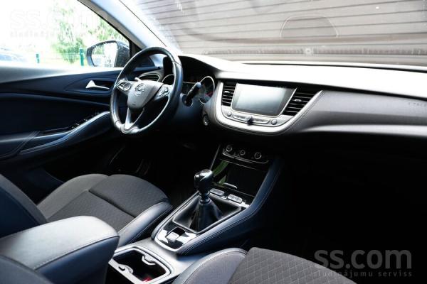 Pelēks Opel Grandland X 2019 Rīga, ar dzinēja tilpumu 1.20 L un nobraukumu 213 tūkst. km par 9490 €, foto 5 vietnē AUTOMOTO.COM.LV