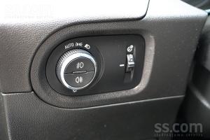 Grey Opel Grandland X 2019 in Riga, with an engine capacity of 1.20 L and mileage of 213 thousand km for 9490 €, photo 16 on AUTOMOTO.COM.LV