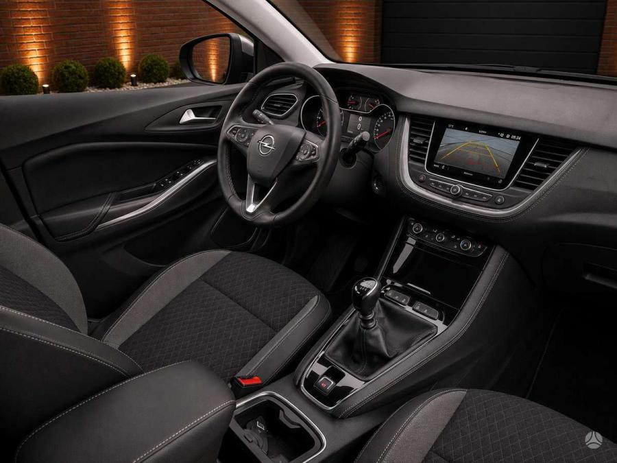 Pelēks Opel Grandland X 2019 Marijampole, ar dzinēja tilpumu 1.50 L un nobraukumu 188 tūkst. km par 13915 €, foto 12 vietnē AUTOMOTO.COM.LV