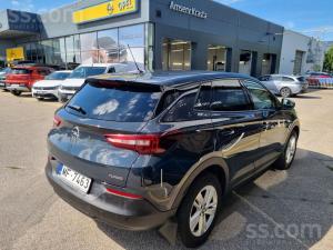 Pelēks Opel Grandland X 2019 Rīga, ar dzinēja tilpumu 1.20 L un nobraukumu 85 tūkst. km par 11700 €, foto 3 vietnē AUTOMOTO.COM.LV