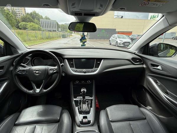 Pelēks Opel Grandland X 2019 Viļņa, ar dzinēja tilpumu 1.20 L un nobraukumu 163 tūkst. km par 9250 €, foto 8 vietnē AUTOMOTO.COM.LV