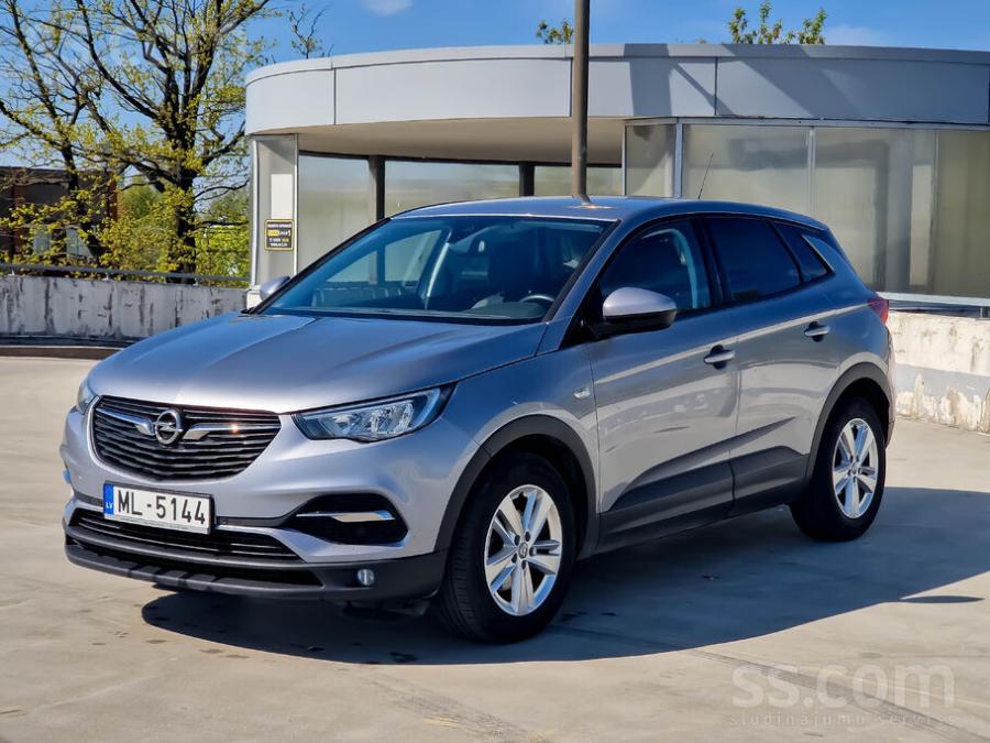Pelēks Opel Grandland X 2020 Rīga, ar dzinēja tilpumu 1.20 L un nobraukumu 118 tūkst. km par 13900 €, foto 1 vietnē AUTOMOTO.COM.LV