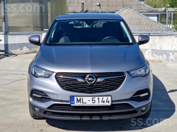 Pelēks Opel Grandland X 2020 Rīga, ar dzinēja tilpumu 1.20 L un nobraukumu 118 tūkst. km par 12999 €, foto 1 vietnē AUTOMOTO.COM.LV