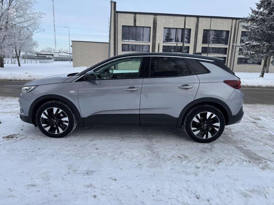 Grey Opel Grandland X 2020 in Taurage, with an engine capacity of 1.50 L and mileage of 97 thousand km for 11500 €, photo 8 on AUTOMOTO.COM.LV