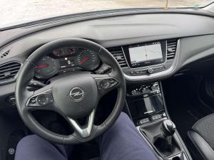 Grey Opel Grandland X 2020 in Taurage, with an engine capacity of 1.50 L and mileage of 97 thousand km for 11500 €, photo 14 on AUTOMOTO.COM.LV