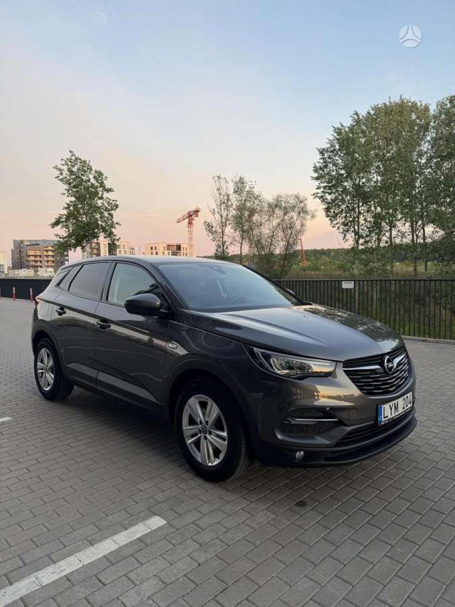 Grey Opel Grandland X 2020 in Kaunas, with an engine capacity of 1.20 L and mileage of 68 thousand km for 12950 €, photo 7 on AUTOMOTO.COM.LV