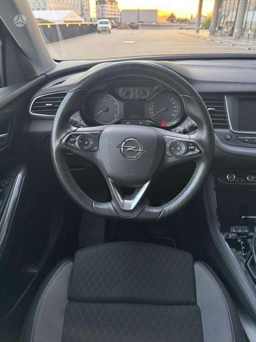 Grey Opel Grandland X 2020 in Kaunas, with an engine capacity of 1.20 L and mileage of 68 thousand km for 12950 €, photo 14 on AUTOMOTO.COM.LV