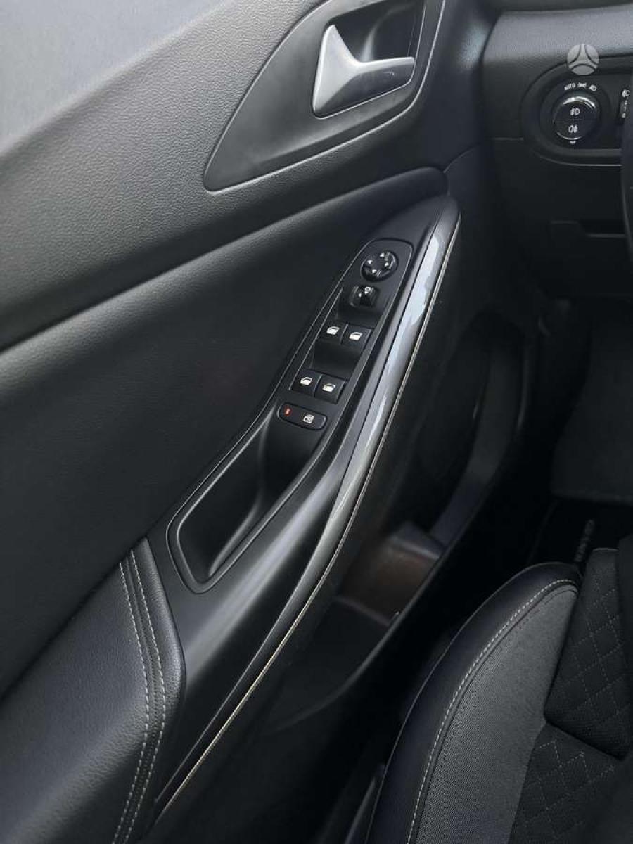 Grey Opel Grandland X 2020 in Kaunas, with an engine capacity of 1.20 L and mileage of 68 thousand km for 12950 €, photo 16 on AUTOMOTO.COM.LV