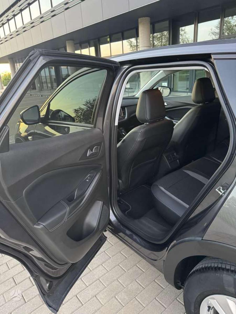 Grey Opel Grandland X 2020 in Kaunas, with an engine capacity of 1.20 L and mileage of 68 thousand km for 12950 €, photo 20 on AUTOMOTO.COM.LV