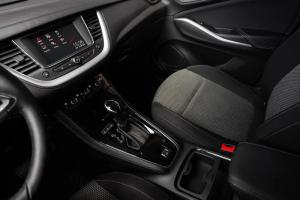 Grey Opel Grandland X 2020 in Jelgava, with an engine capacity of 1.20 L and mileage of 109 thousand km for 12200 €, photo 11 on AUTOMOTO.COM.LV