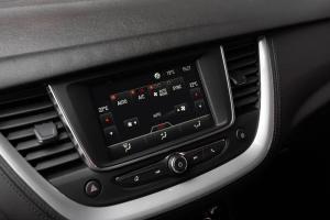 Grey Opel Grandland X 2020 in Jelgava, with an engine capacity of 1.20 L and mileage of 109 thousand km for 12200 €, photo 18 on AUTOMOTO.COM.LV
