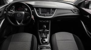 Grey Opel Grandland X 2020 in Jelgava, with an engine capacity of 1.20 L and mileage of 109 thousand km for 12200 €, photo 25 on AUTOMOTO.COM.LV