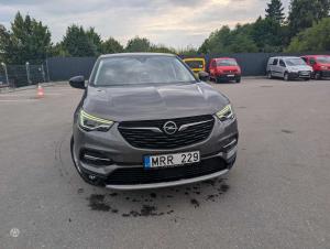 Grey Opel Grandland X 2020 in Kaunas, with an engine capacity of 2.00 L and mileage of 182 thousand km for 12599 €, photo 3 on AUTOMOTO.COM.LV