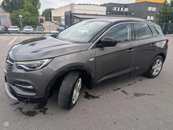 Grey Opel Grandland X 2020 in Kaunas, with an engine capacity of 2.00 L and mileage of 182 thousand km for 12599 €, photo 5 on AUTOMOTO.COM.LV