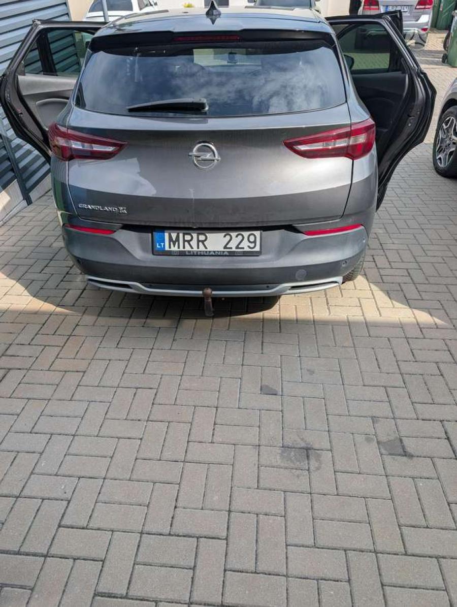 Grey Opel Grandland X 2020 in Kaunas, with an engine capacity of 2.00 L and mileage of 182 thousand km for 12599 €, photo 13 on AUTOMOTO.COM.LV