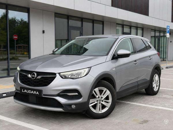 Pelēks Opel Grandland X 2020 Viļņa, ar dzinēja tilpumu 1.20 L un nobraukumu 94 tūkst. km par 9700 €, foto 1 vietnē AUTOMOTO.COM.LV