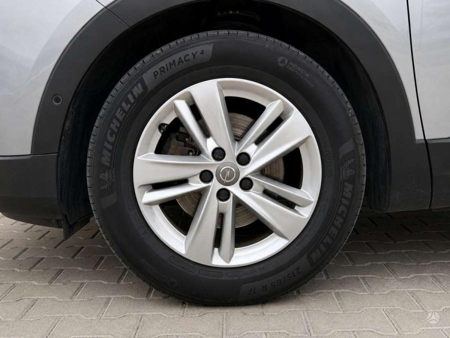 Grey Opel Grandland X 2020 in Vilnius, with an engine capacity of 1.20 L and mileage of 94 thousand km for 9700 €, photo 12 on AUTOMOTO.COM.LV