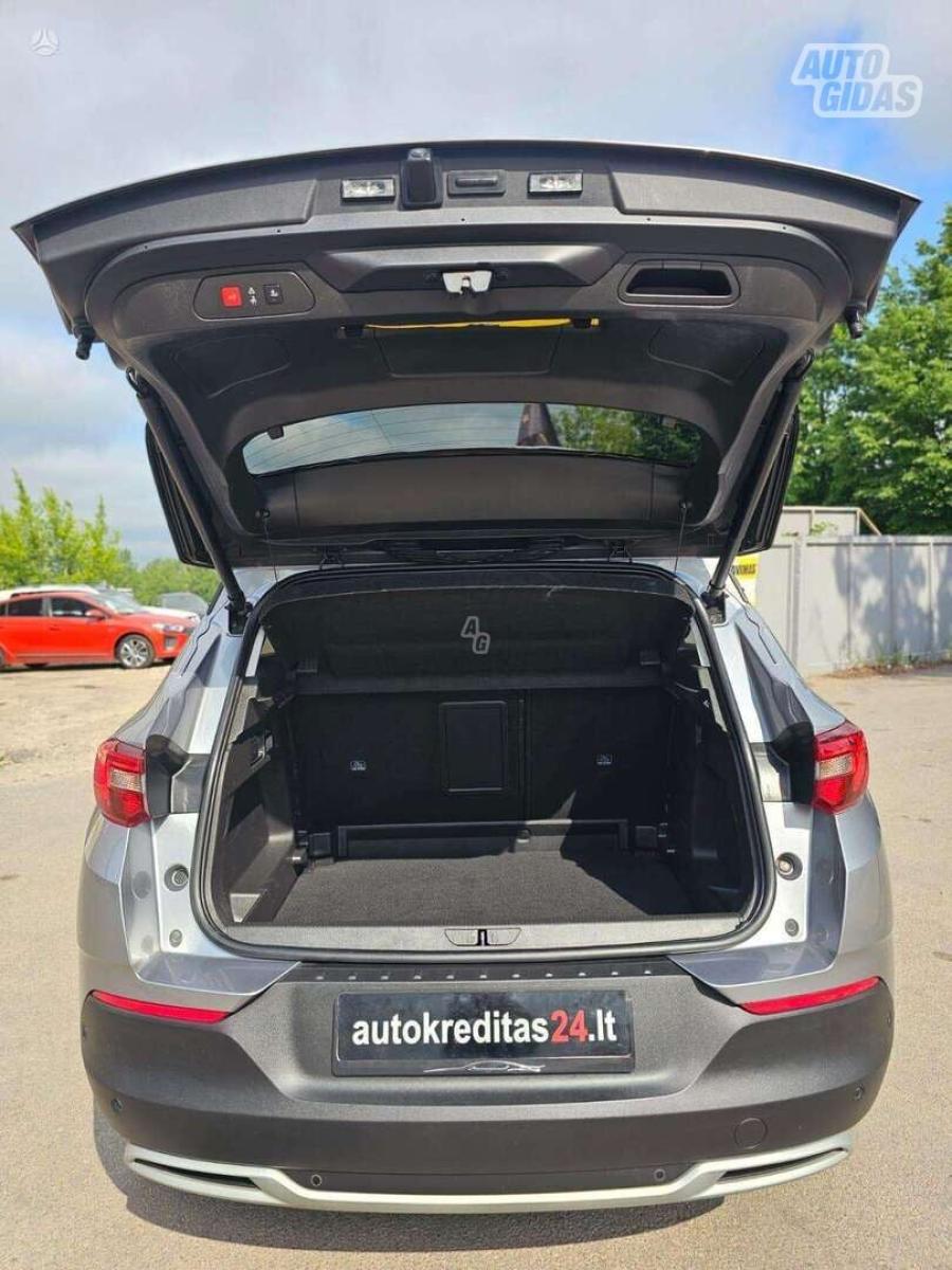 Grey Opel Grandland X 2020 in Siauliai, with an engine capacity of 1.50 L and mileage of 230 thousand km for 13450 €, photo 14 on AUTOMOTO.COM.LV