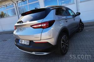 Grey Opel Grandland X 2021 in Riga, with an engine capacity of 1.60 L and mileage of 0 thousand km for 100 €, photo 7 on AUTOMOTO.COM.LV