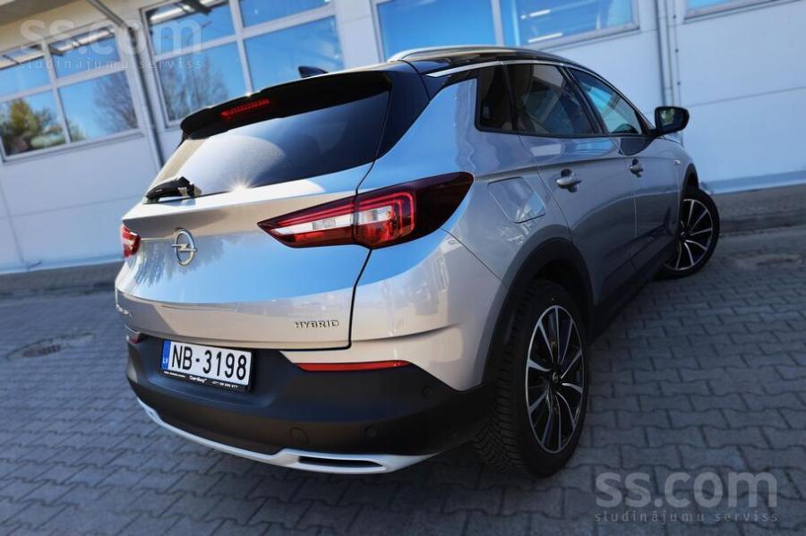 Grey Opel Grandland X 2021 in Riga, with an engine capacity of 1.60 L and mileage of 0 thousand km for 100 €, photo 7 on AUTOMOTO.COM.LV